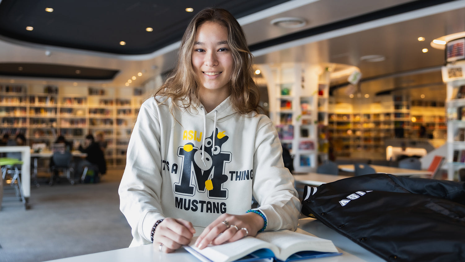 shop.asij.ac.jp – Mustang Market